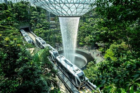 Skytrax評選2024全球最佳機場出爐 前10名就有2個在日本！