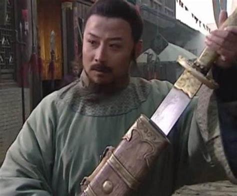 水滸中林沖買刀「買來禍」，楊志賣刀「賣出罪」，難道僅是巧合？ 每日頭條