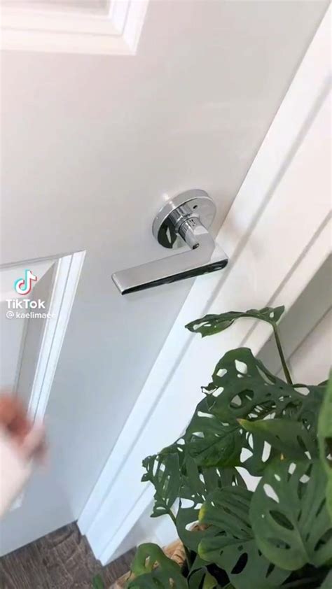 Pin By Sara Carlo On Office Desk Setup Desk Organization Diy Desk Cleaning Inspiration