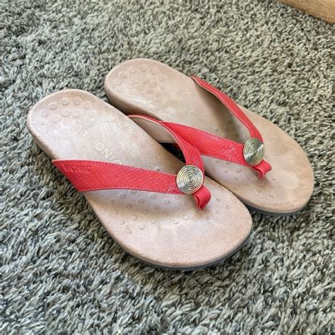 Vionic Shoes Vionic Hilda Red Leather Woven Thong Sandals Size 6 Poshmark