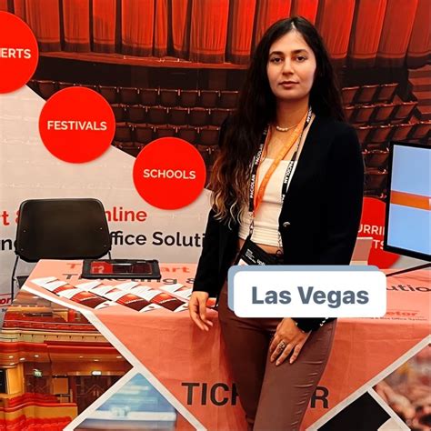 Elaheh Rivandi On Linkedin Graphicdesign Graphicdesigner Design