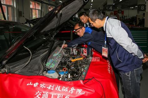 山东淄博：职业技能大赛显身手 人民图片网