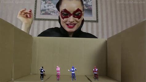 Giantess Vs Power Rangers