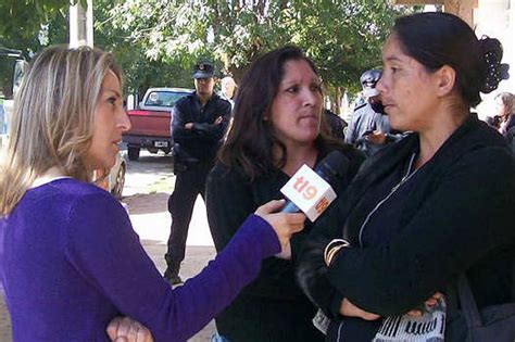 Nueva Manifestación Por El Caso De La Chica Violada Por Su Padre