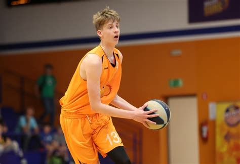 Naslednji Mladi Up Zapušča Slovenijo Sportklub