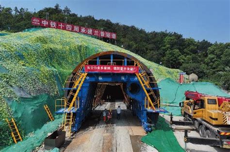 奋战二季度丨市域铁路慈溪线首座隧道顺利贯通 宁波轨道交通