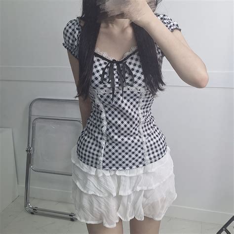 [당일발송]쿠앤크 체크 레이스 블라우스 반팔 여름 무채색 핀터레스트 러블리 에이블리