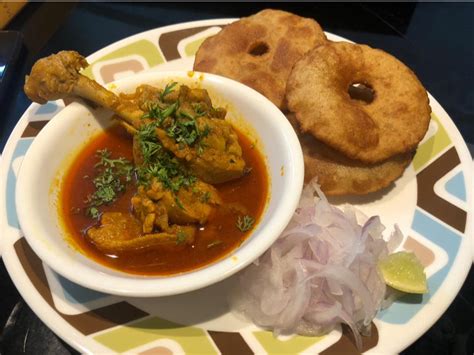 Malvani Chicken Rassa Nivaala
