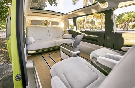 We Checked Out The Inside Of The New Vw Bus And Its Pretty Amazing