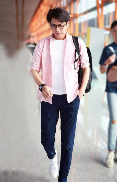 40岁男人穿衣搭配夏季 图库 五毛网