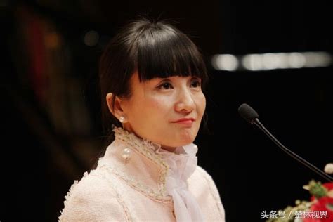 鄭梧桐談《紅樓夢》 說秦可卿、王熙鳳分別寫的是李自成、吳三桂 每日頭條