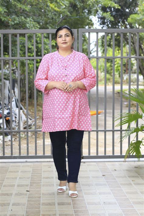 Shop Now Plus Size Pink Butti Katha Tunic Tops Adiricha