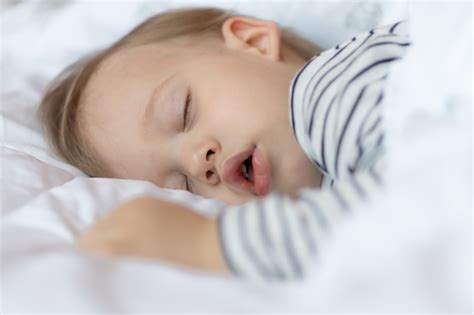 Waarom Slapen Met Open Mond Schadelijk Is Liefde Van Een Moeder