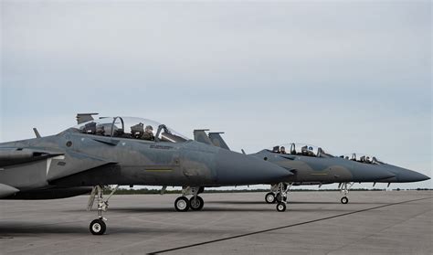 Boeing Delivers New F 15ex Eagles Multirole Strike Fighters To Eglin