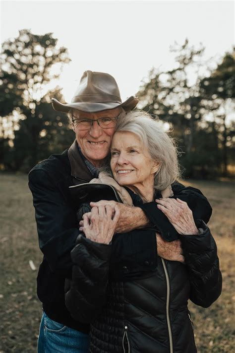 Couples Portraits On Central Texas Ranch Central Texas Photographer