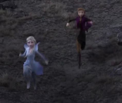 Anna And Elsa Run 2 By Princessamulet16 On Deviantart