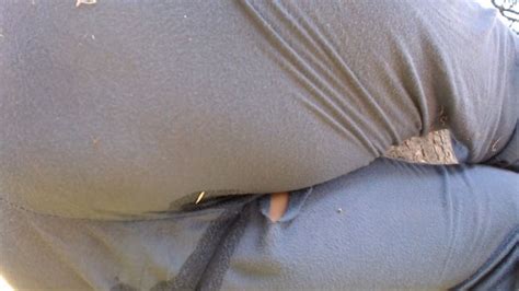 I Break A Pair Of Gym Pants And P Inside In The Public Park Video