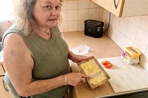 Savvy Mum Shares How To Make Asda Christmas Dinner For Less Than £250