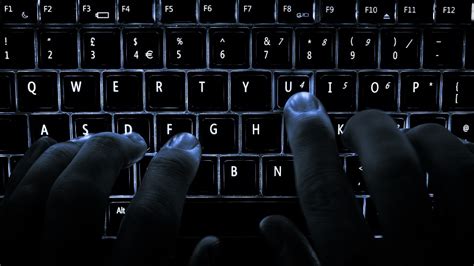 Celebrity Nude Hacker Given Prison Sentence ETeknix