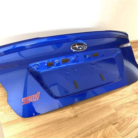 スバル Wrx Sti S4 Vab Vag 純正 トランク トランクスポイラー By メルカリ