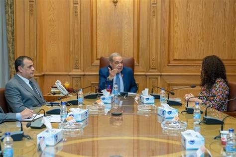 وزارة الدولة للإنتاج الحربي وزير الدولة للإنتاج الحربي يستقبل عدد من