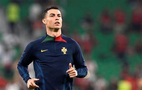 Cristiano Ronaldo Signe Avec Le Club Saoudien Al Nassr Le Devoir
