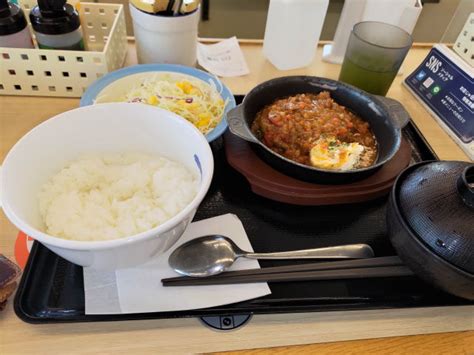 松屋さんの券売機ってなんであんなに使いにくいんでしょうね･･･。急ぎの方はスマホアプリから注文した方が良いぞ。 ポテポテの月イチ管釣り 毎日子育て