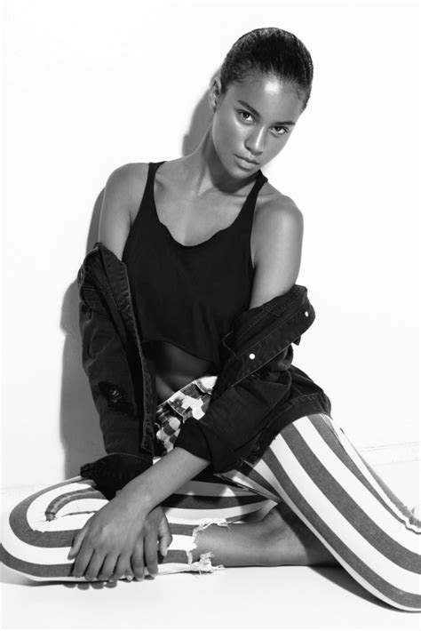 Yasmina Krznaric LOUISA MODELS