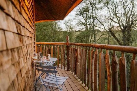 Romantic Treehouse Hot Tub Cottage Worcestershire Tenbury Wells Eathelin
