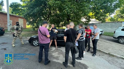 Ошукували громадян які збирали кошти на допомогу ЗСУ на Дніпропетровщині викрито злочинну