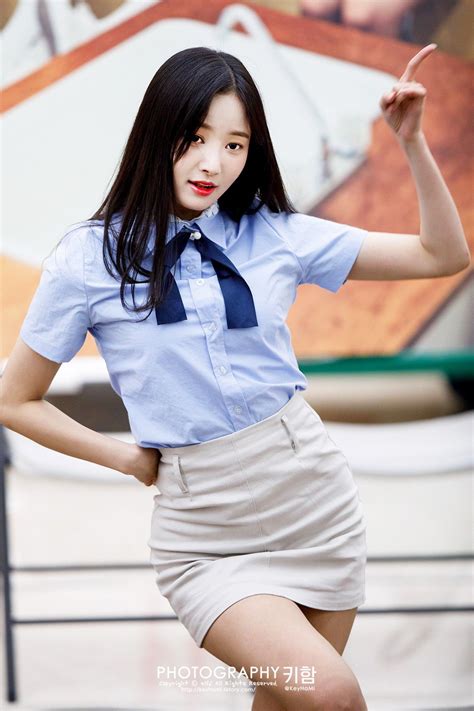 Pin En Yeonwoo
