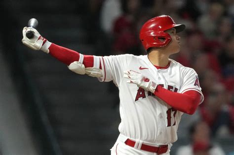 Shohei Ohtani Dubbed Better Than Babe Ruth With Mlb Fans Astonished