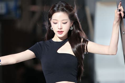 230523 Starship Naver Post Ive I Am Mv Behind Kpopping