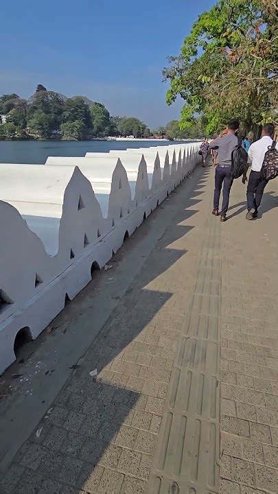 සුදුම සුදු පාටින් බබලම මහනුවර වැව රවුමේ වළාකුළු බැම්ම Youtube