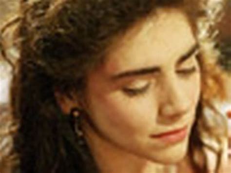 Neve Mcintosh