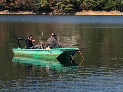 津風呂湖観光協会 ダム湖とバス釣り、ワカサギ釣り