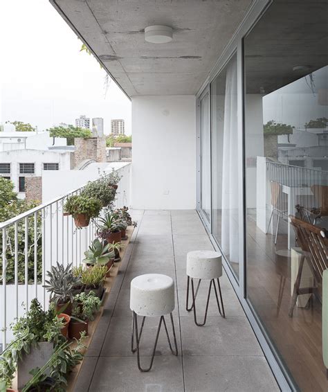 Concrete Hrs Stools Made Of Recycled Materials Found At Construction Sites