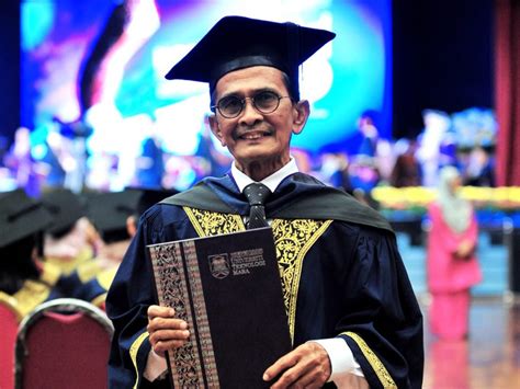 Usia Emas Tidak Halang Zulkifly Genggam Ijazah