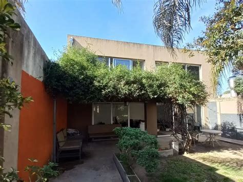 Casa Venta 14 Años 3 Ambientes 204m2 1 Cochera Camacuá 800