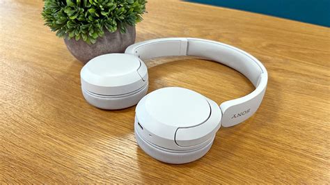 Review Sony WH CH tai nghe choàng đầu giá chỉ triệu đồng