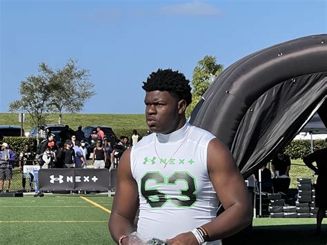 Recruiting Update Rising Orange Park Offensive Lineman Roderick