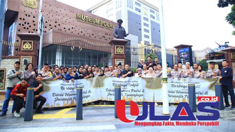 Empat Jenderal Polri Kompak Bareng Polwan Dan Wartawan Sebar Kebaikan
