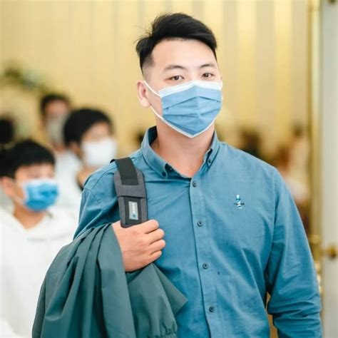 溫晨 Syp35741 • Threads Say More