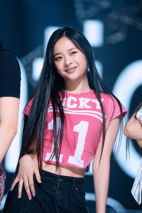 220807 Newjeans Hanni Attention At Inkigayo Kpopping