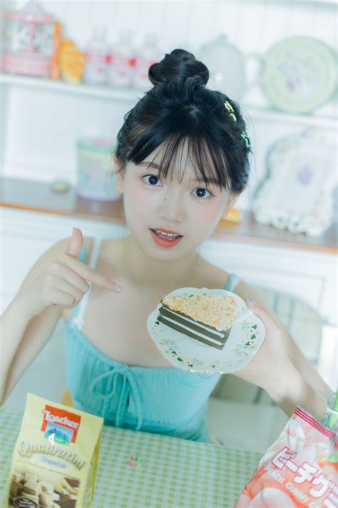 예술그림언어 20230911 우주의 초록코코넛공주를 선물해주세요 V2ph