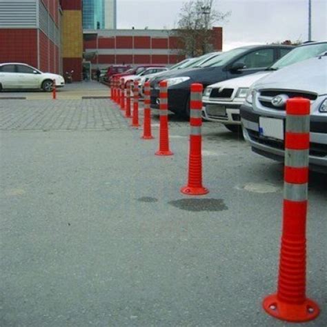 Stalp Flexibil Pentru Delimitare Trafic Cu Inaltimea De Cm Galben Bucata