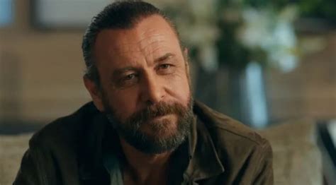 Serija Aile Porodica Ima Sjajne Glumce U Sporednim Ulogama