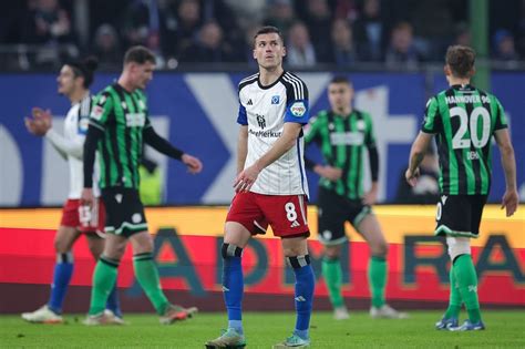 Hsv Verliert Wildes Nordduell Nürnberg Spielt Unentschieden