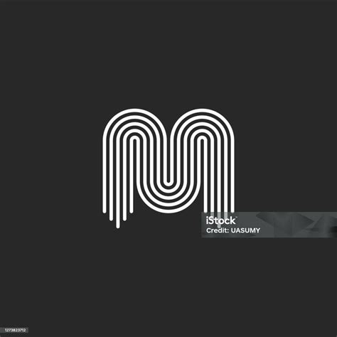 이니셜 레터 M 로고 모노그램 블랙과 화이트 매끄러운 얇은 라인 매끄러운 곡선 선형 모양 모던 타이포그래피 미니멀 디자인 요소 0명에 대한 스톡 벡터 아트 및 기타 이미지