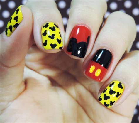 Unhas Do Mickey Mouse Pausa Para Feminices